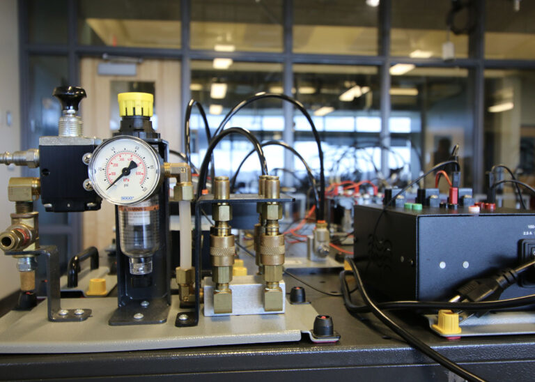 Festo Fluid Power Series: Fundamentals of Hydraulics at ATC - Pierpont ...